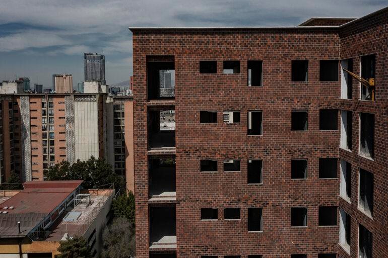 Centauro en las nubes, por qué no se ha reconstruido el edificio dañado en 2017 — Amapola